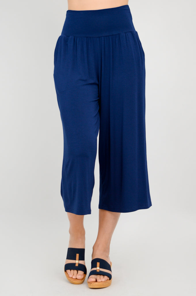 Gaylene Capri, Indigo, Bamboo – LTD USA WEBSITE BLUE SKY